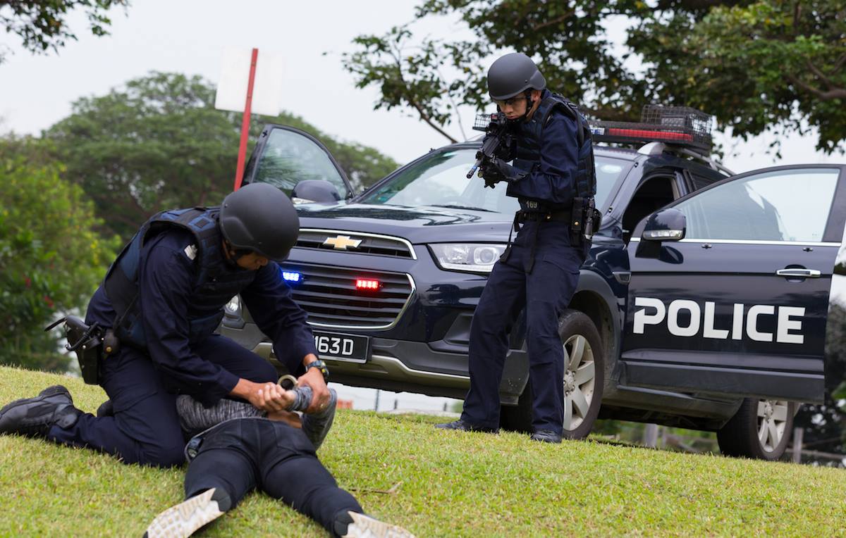 ICA Officers Can Make Arrests & Screen Suspects Soon, Netizens Raise ...