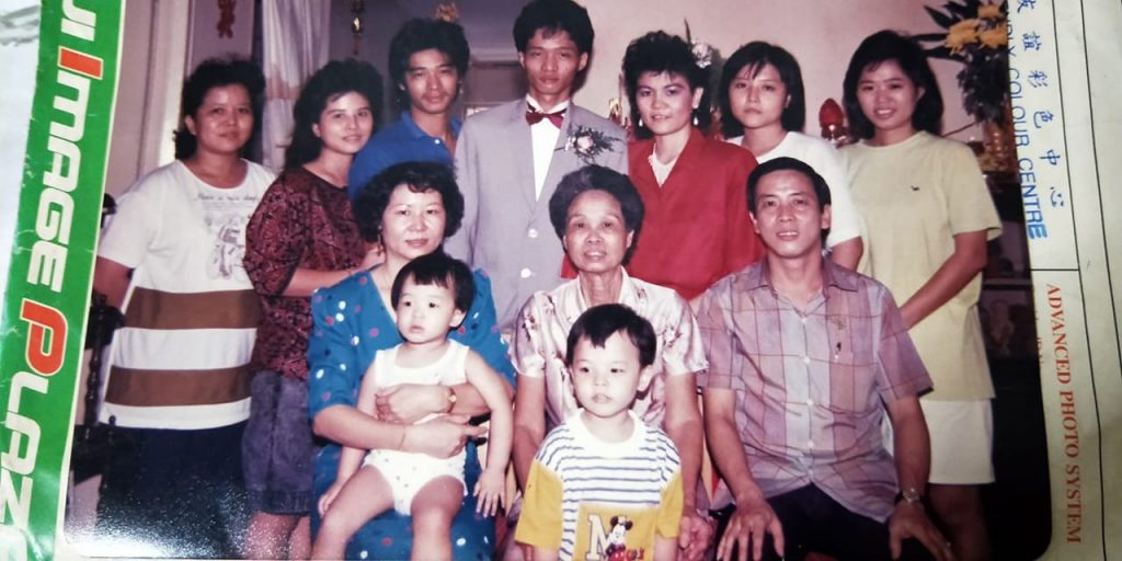 Man Hopes To Reunite Ailing Grandma With Long-Lost Grandkids To Fulfill ...