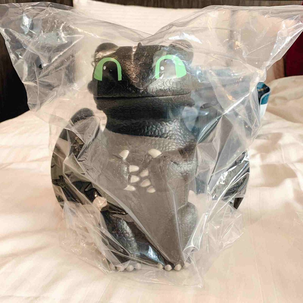 Golden Village To Sell How To Train Your Dragon Bottles On 24 Jan In SG