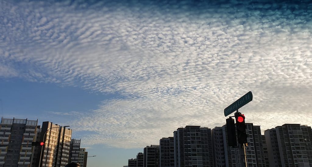 10 Pictures Of Gorgeous Morning Clouds In S'pore That Make Waking Up At ...