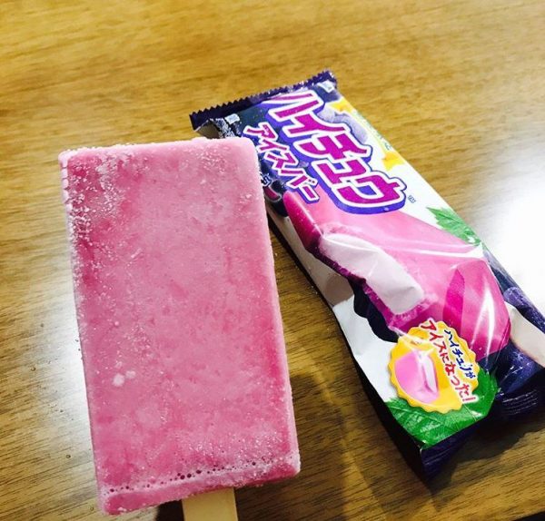Hi-Chew Ice Cream Bars Exist In Taiwan So You Can Officially Chew Your ...