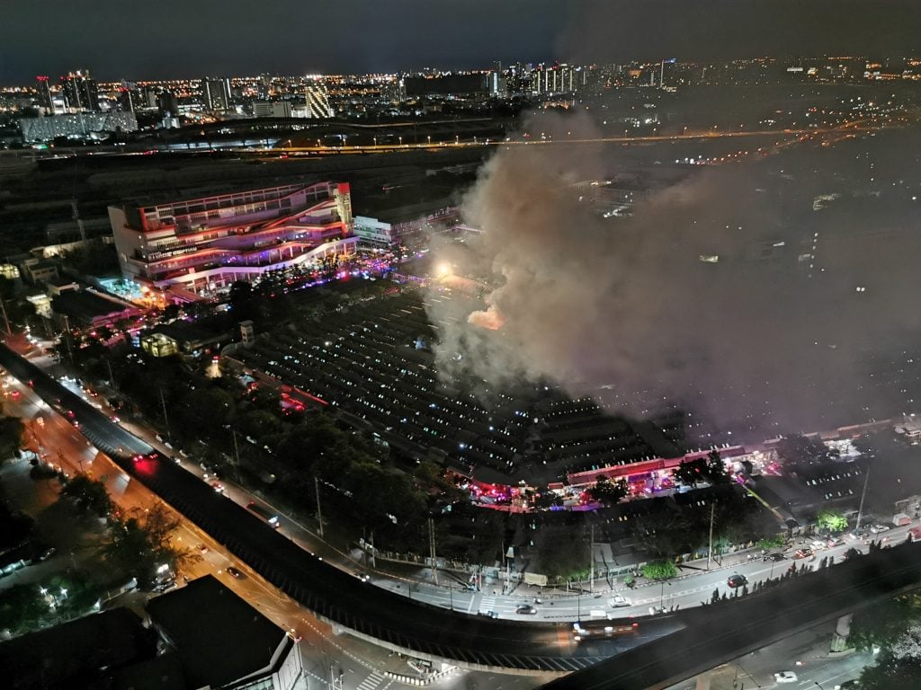 Bangkok's Chatuchak Market Catches Fire & 110 Shops Were Destroyed In ...