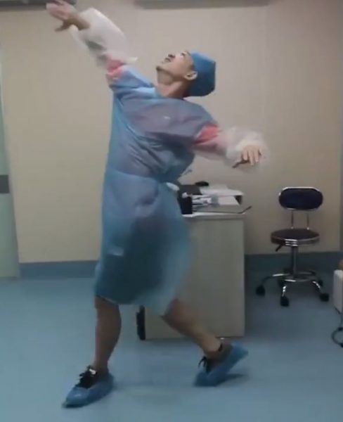 Husband Dancing Beautifully In Delivery Room Was The Right Remedy For ...