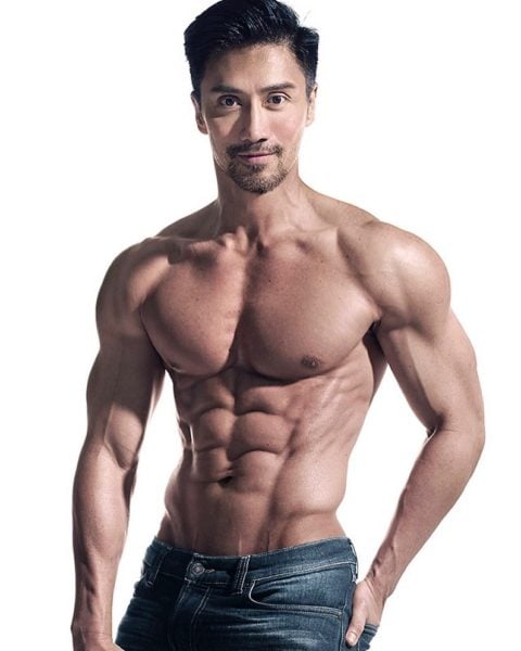 Hunky S'porean Chuando Tan Will Star As Doctor In His 30s, Proves He ...