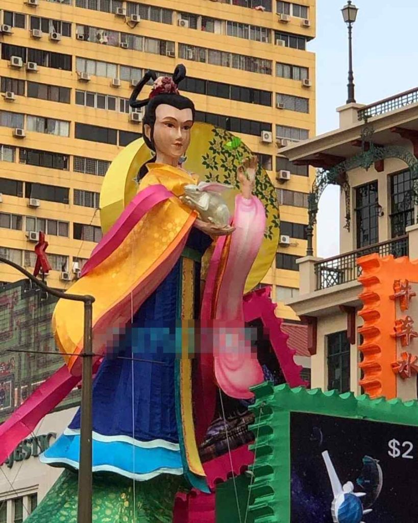 'Masculine' Chang'e Statue In Chinatown Goes For Extreme Makeover ...