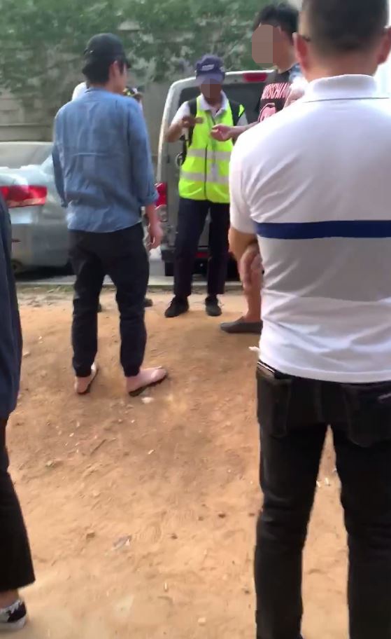 Orchard Smokers Allegedly Caught For Lighting Up Outside Smoking Box ...