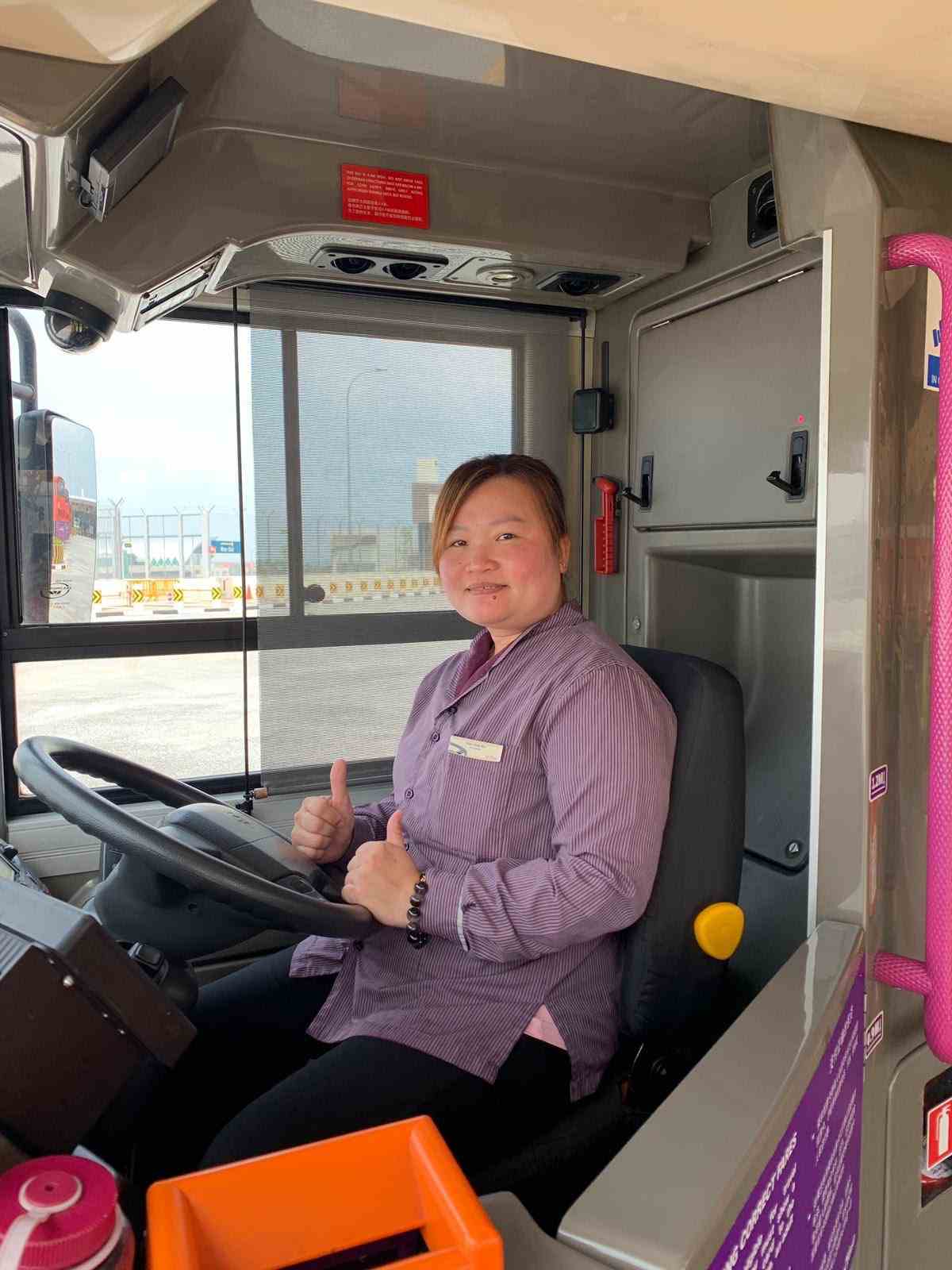 SBS Driver Stops Bus To Put Out Blaze In Tuas After Seeing Truck On Fire