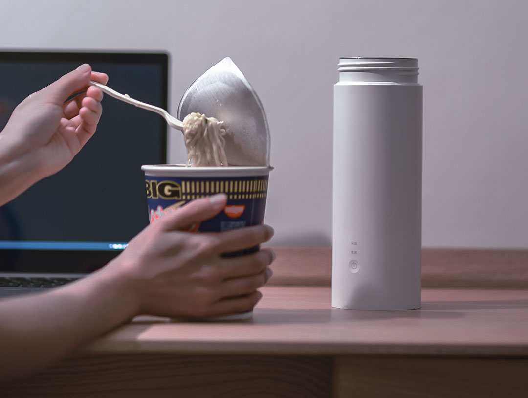 Xiaomi Now Has S$30 Handheld Electric Flasks That Let You Boil Water ...