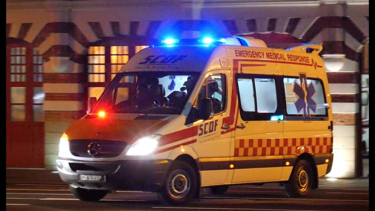 New S'pore Highway Code Tells You Not To Use Phones While Crossing Or ...