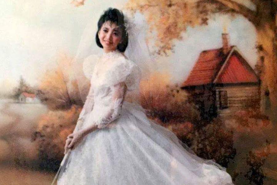 Nee Soon MP Lee Bee Wah Shares Wedding Photo, S’poreans Be Like "Wahhhh"