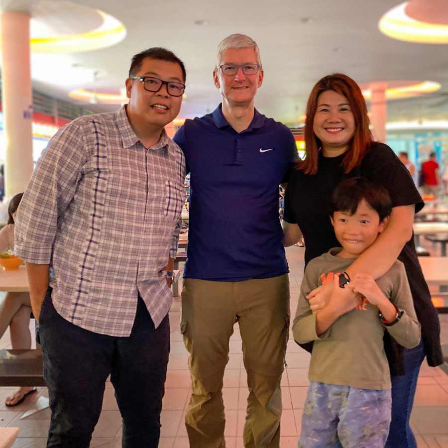 Apple CEO Tim Cook Feasts On Hawker Fare At Tiong Bahru Market With S ...