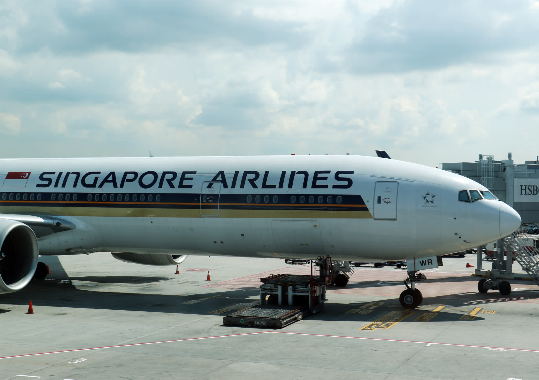 SIA & Scoot Flights Ordered To Divert From Iranian Airspace After ...