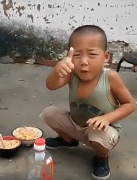 Young Chef Cooks Wok Fried Rice For Baby Brother Like A Pro Hawker In ...