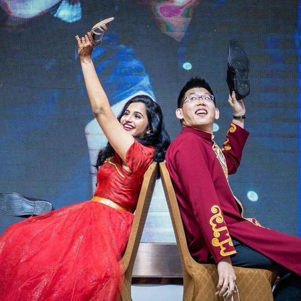 S’porean Chinese Weds M’sian Indian In 2 Ceremonies, Bringing Honour To ...