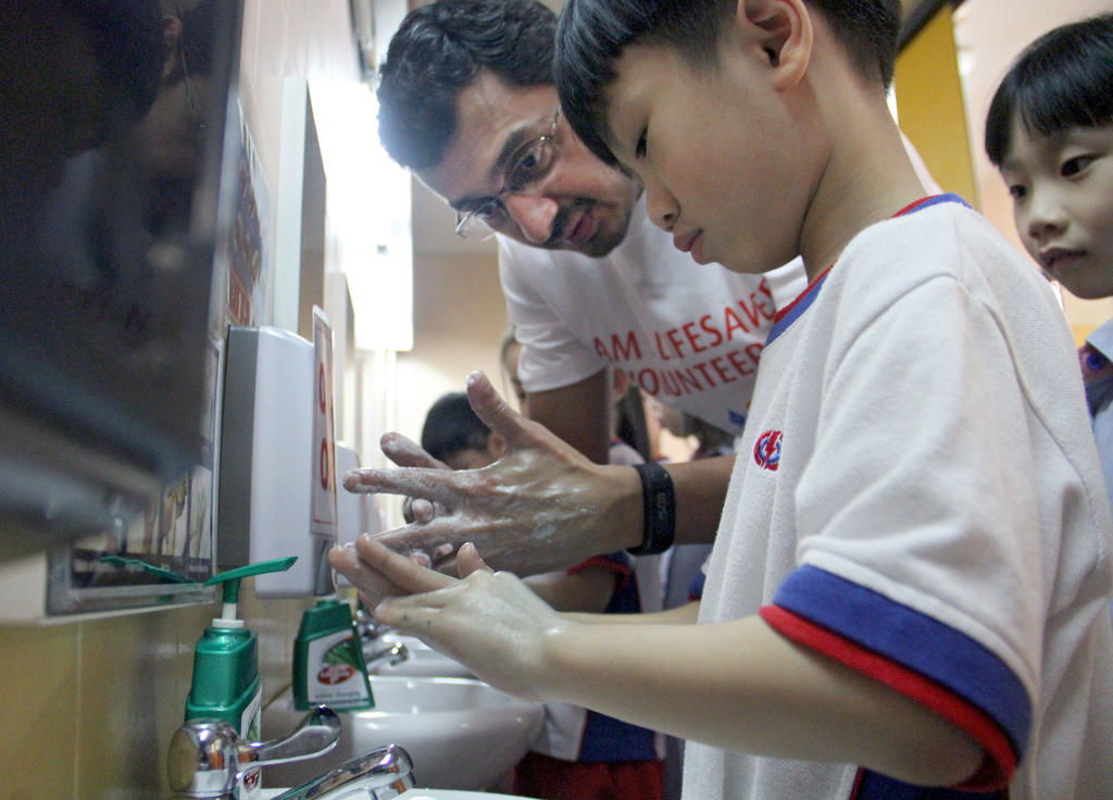 14-Day Leave Of Absence For Over 900 S'pore Students & Staff, MOE Steps ...
