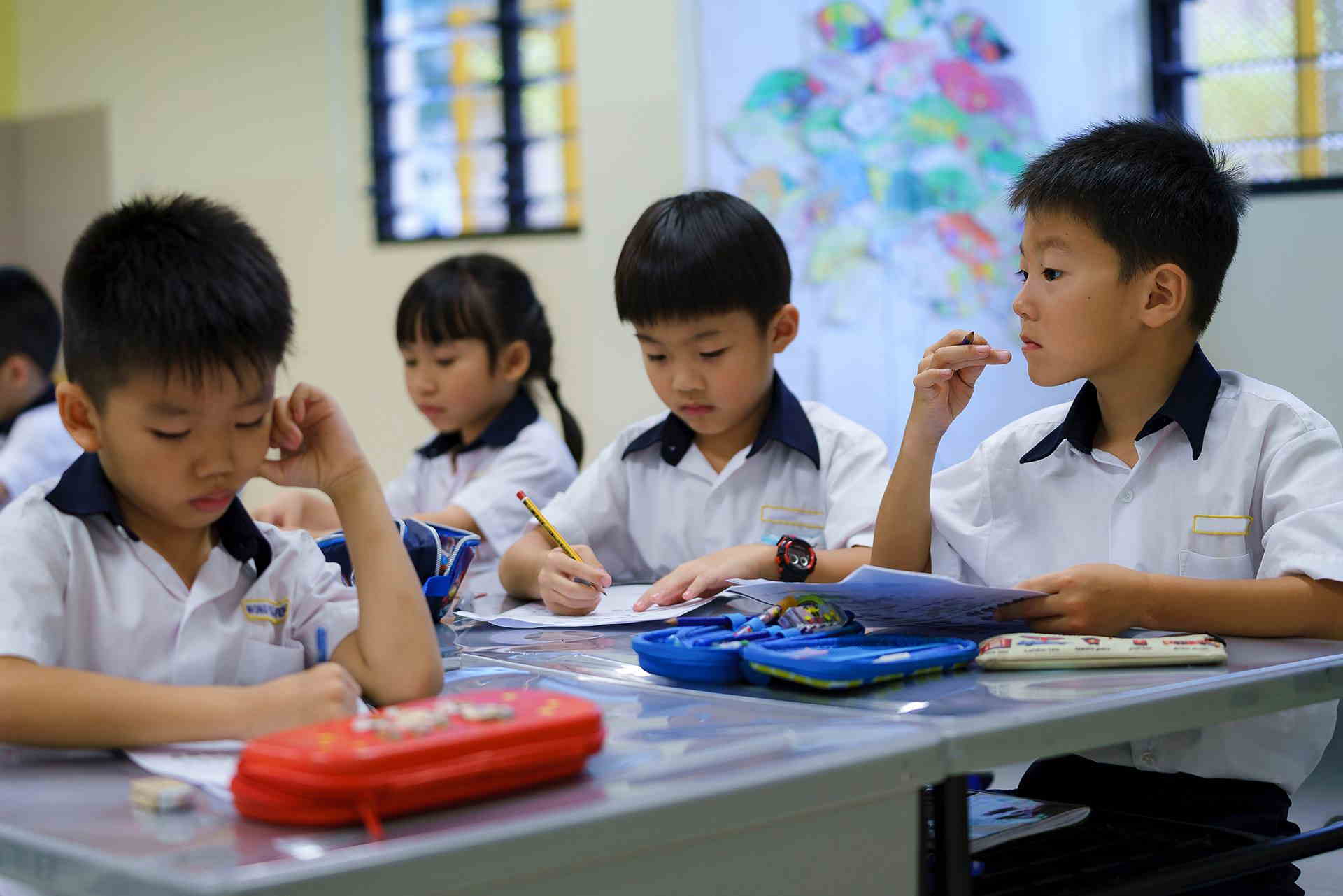 14-Day Leave Of Absence For Over 900 S'pore Students & Staff, MOE Steps ...