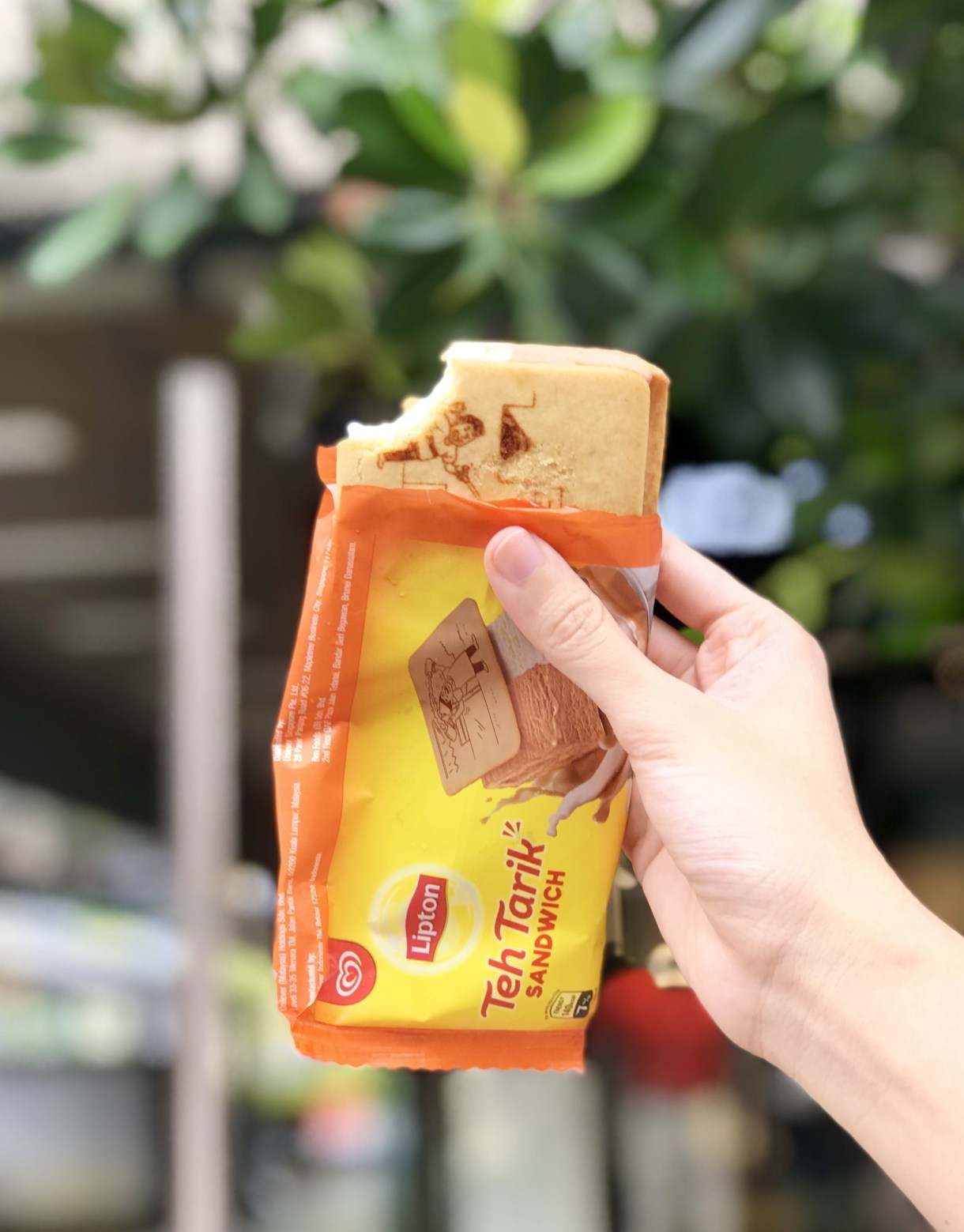 New Teh Tarik Ice Cream Sandwich In M'sia Is Part Milk & Part Tea ...