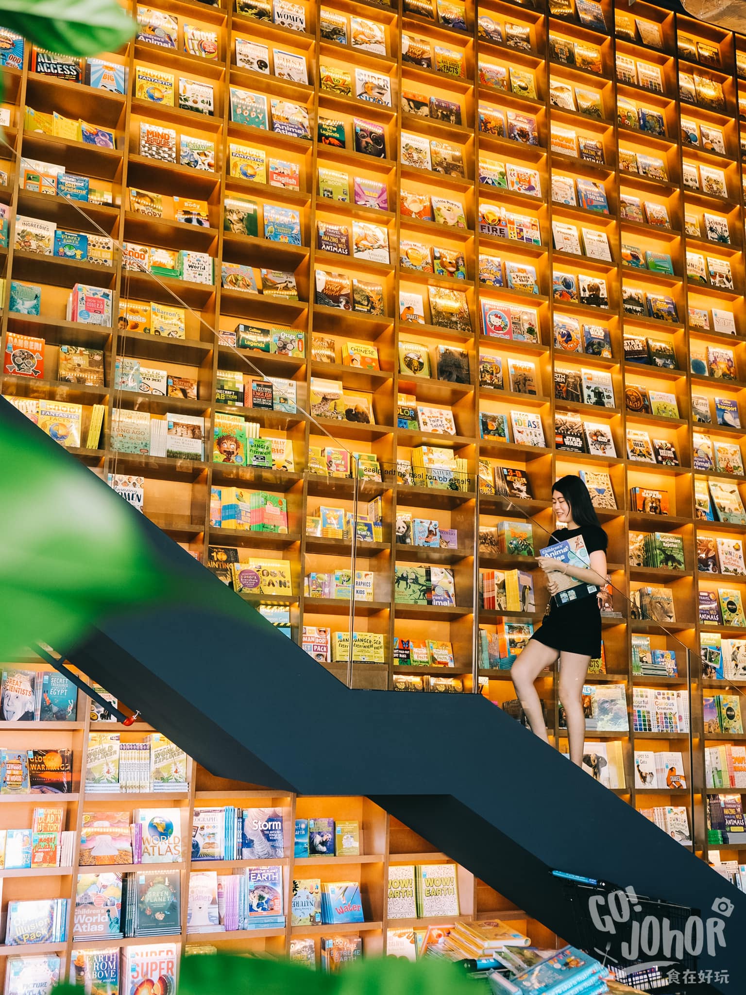 Massive Bookstore In Johor Has 8-Metre-High Shelves, We're Getting ...