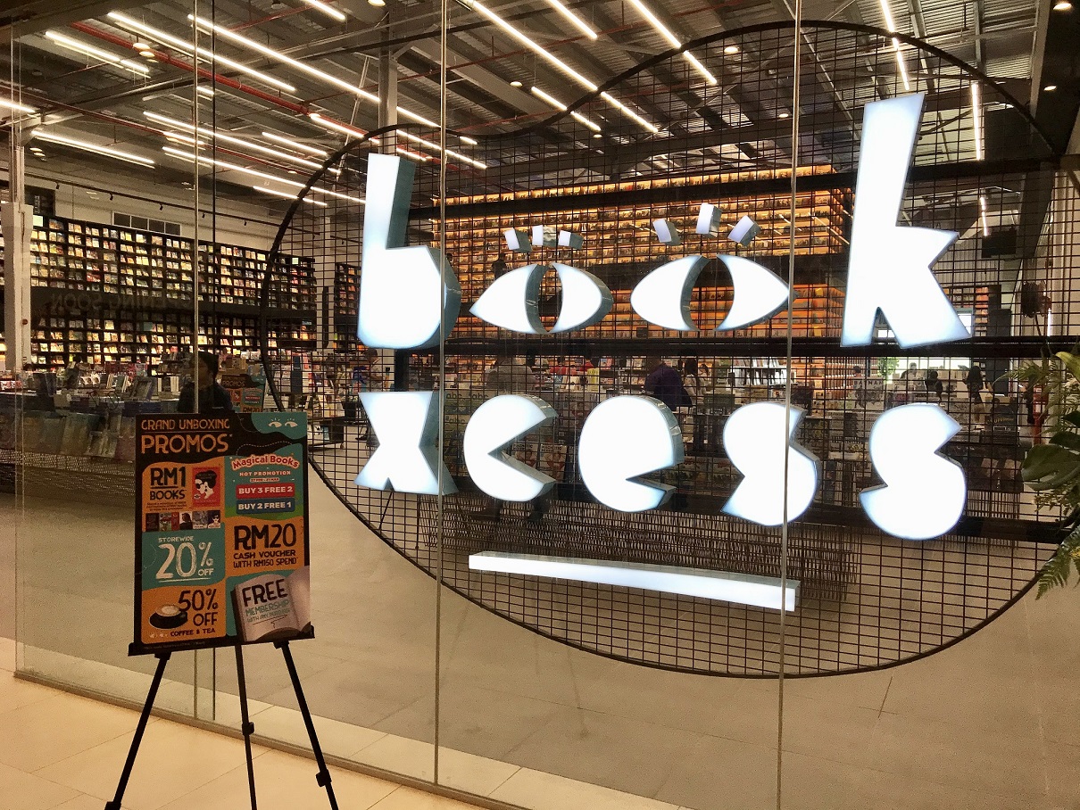 Massive Bookstore In Johor Has 8-Metre-High Shelves, We're Getting ...