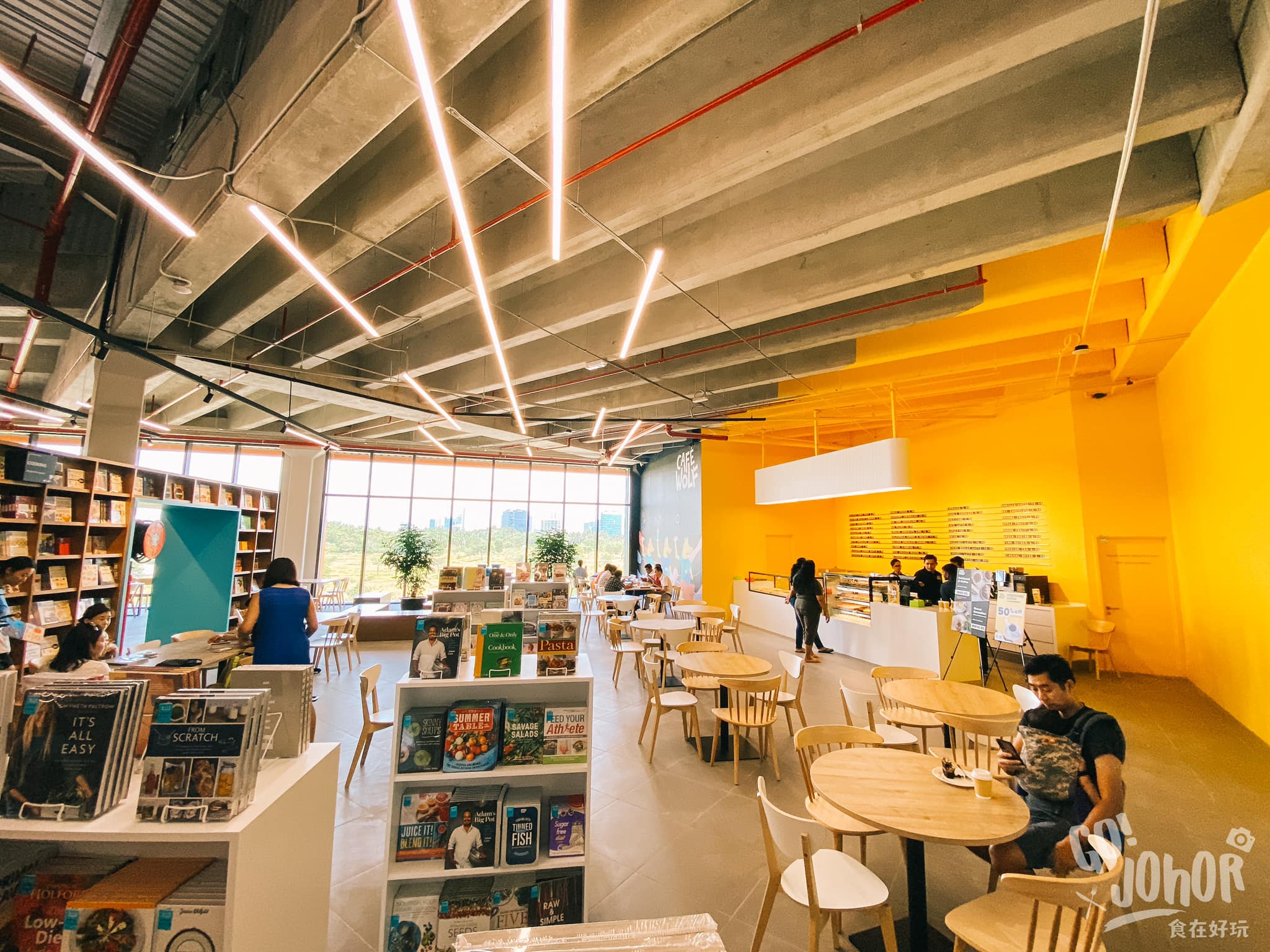 Massive Bookstore In Johor Has 8-Metre-High Shelves, We're Getting ...