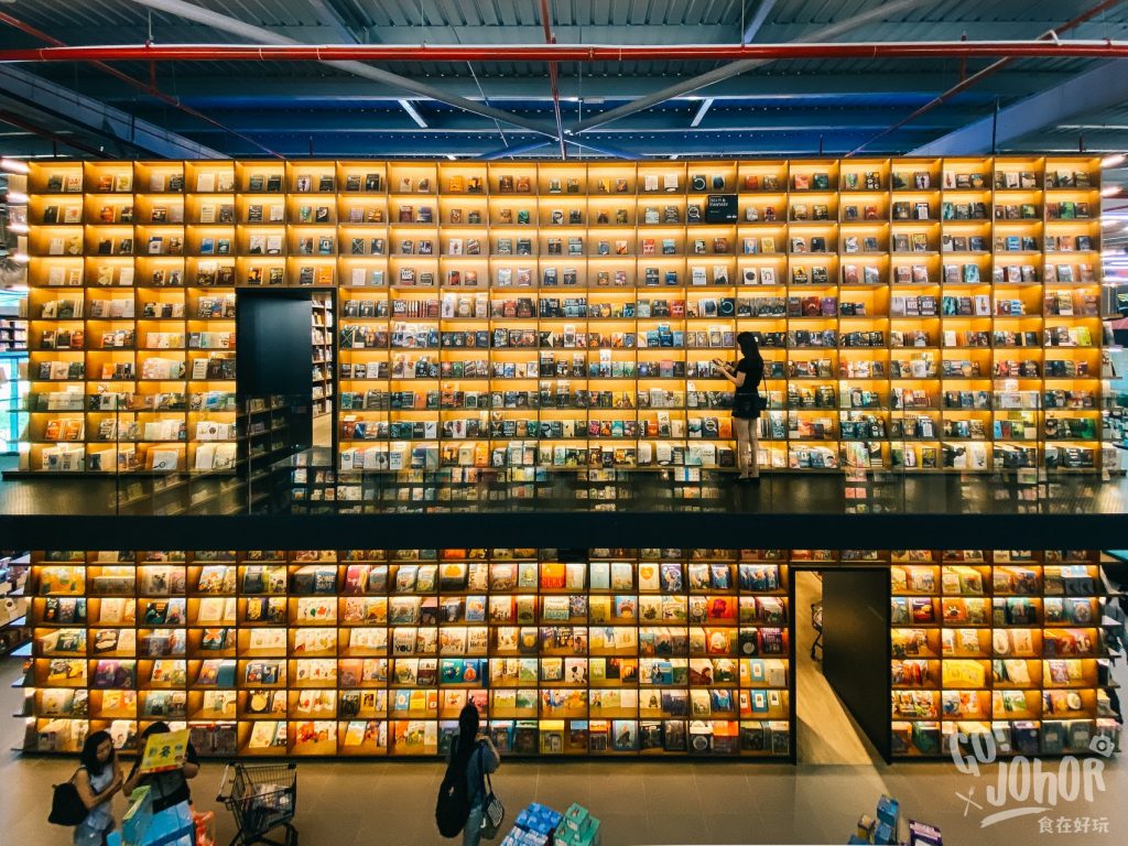 Massive Bookstore In Johor Has 8-Metre-High Shelves, We're Getting ...