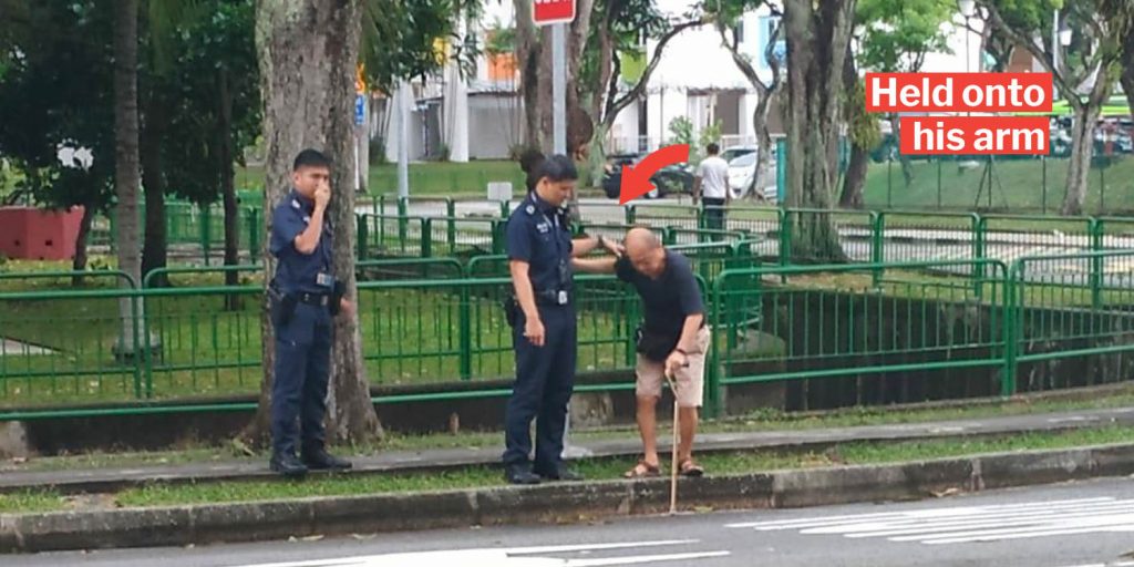 2 Police Officers Help Old Man Cross Road In Yishun, Netizens Applaud ...