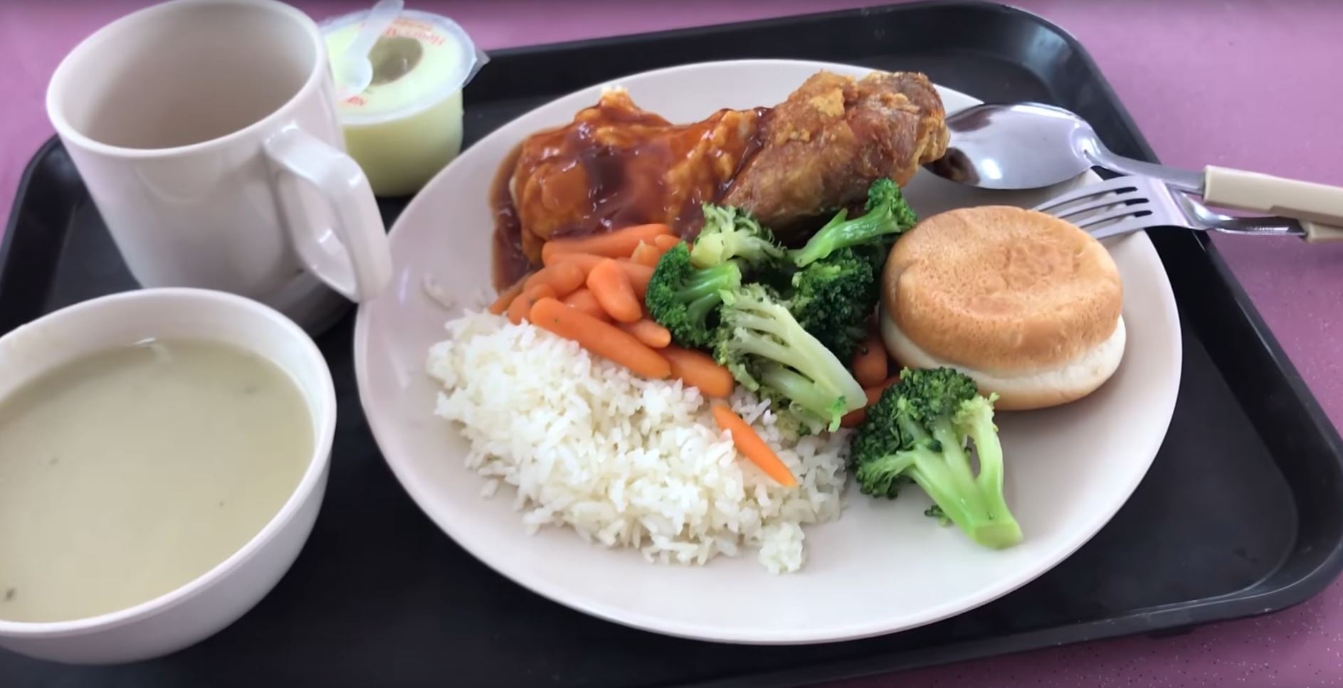 SAF Shares Picture Of Western Wednesday Meal, Makes NSmen Miss Luxury ...