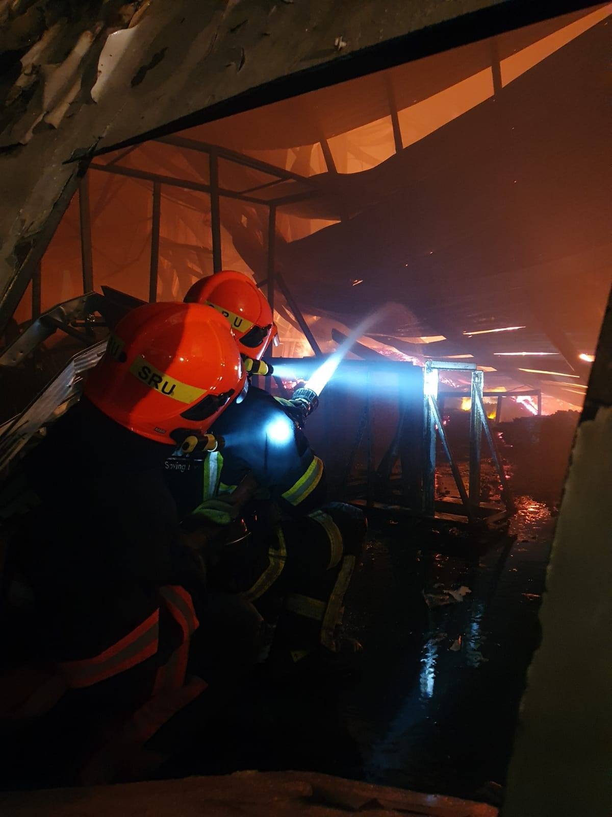 Massive Fire Engulfed Pioneer Warehouse Last Night, Over 50 Escaped ...