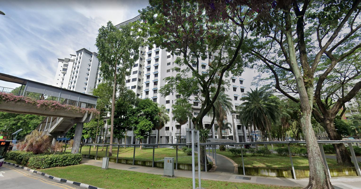 Charging PMD Sets Fire To Sengkang HDB Flat, 3 Rescued By SCDF & 80 ...