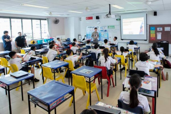 S'pore Schools To Have 1 Day Of Home-Based Learning Per Week, Dismissal Times Will Be Staggered