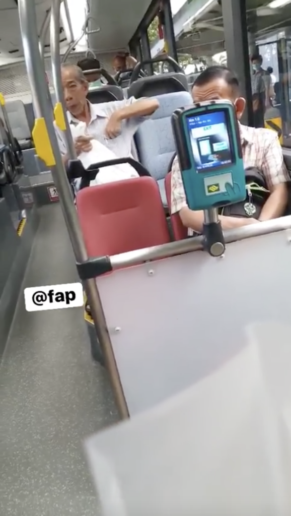 SMRT Bus Driver Calmly Tells Elderly Uncle To Sit Alone, Netizens ...