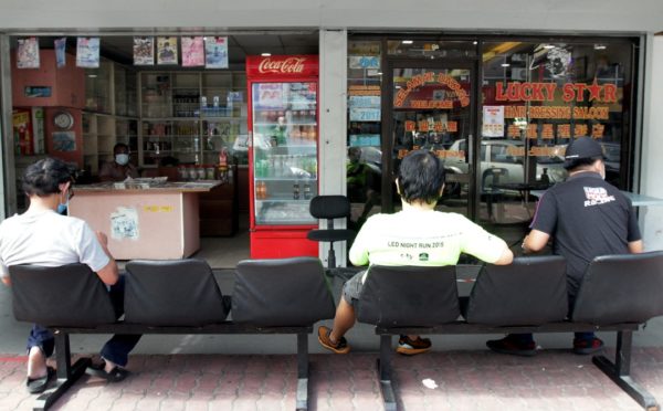 M'sian Barber Shop Cuts 120 Customers' Hair In 2 Hours, Goes Viral For ...