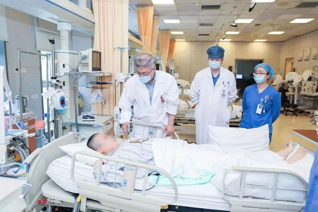 18-Year-Old Drinks 2 Cups Of Milk Tea Daily For A Month, Slips Into 5 ...