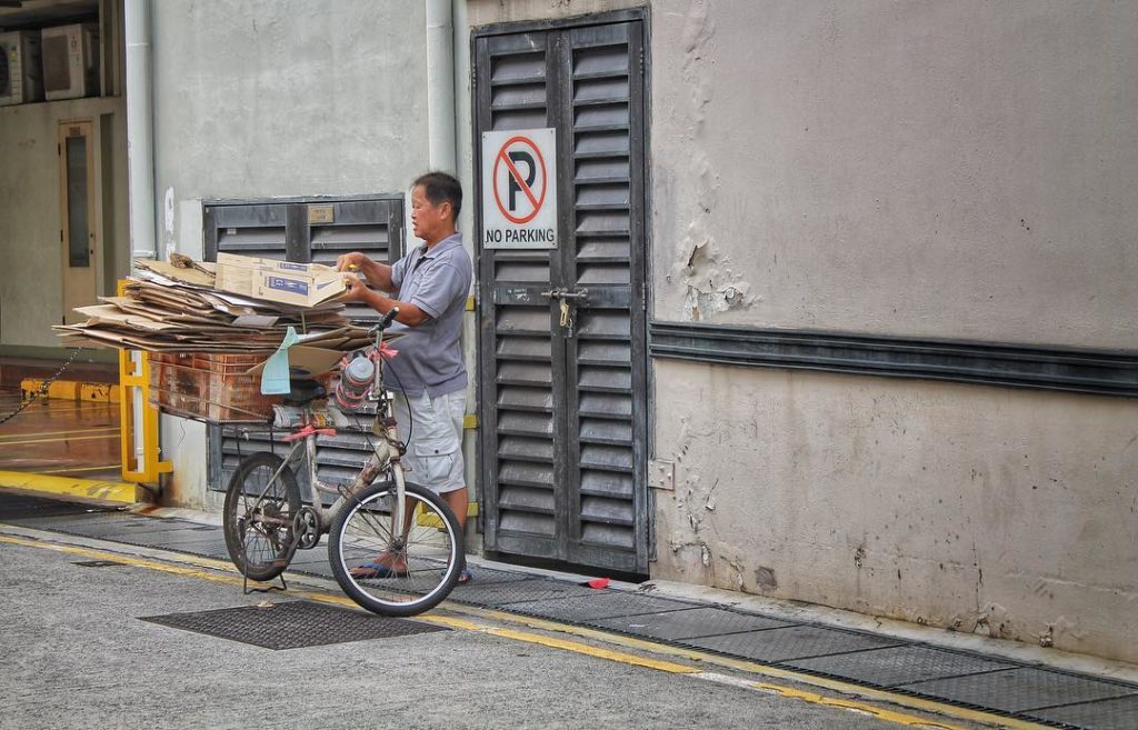 Jio A Karang Guni Uncle To Your House To Recycle Stuff Via This ...