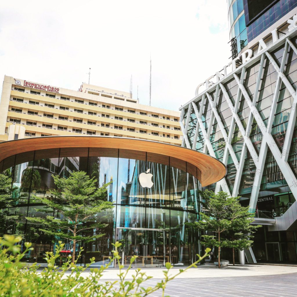 Bangkok's New Apple Store Is A Grand 2-Storey Glasshouse With A Roof ...