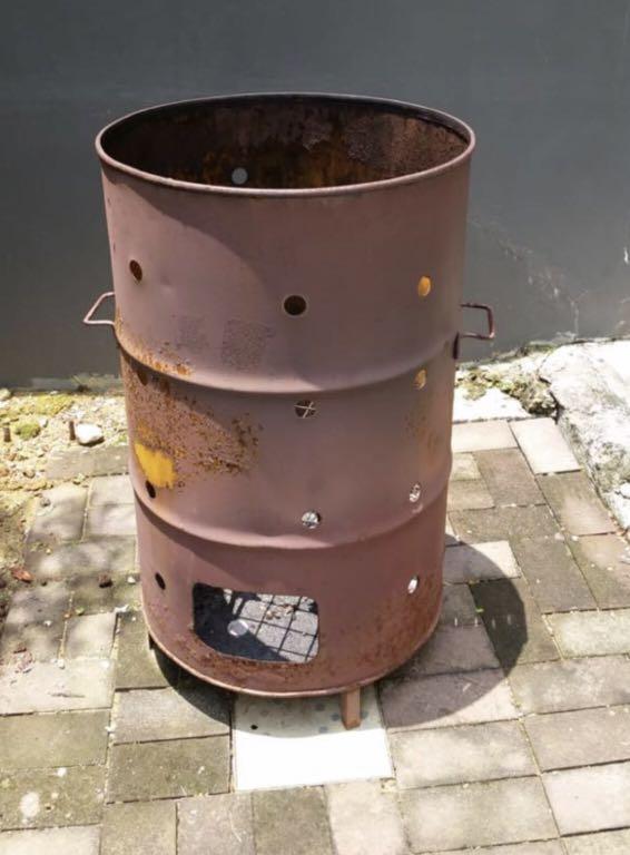 Pre-Loved Joss Paper Burning Bin On Carousell For S$3, Self-Collect Only