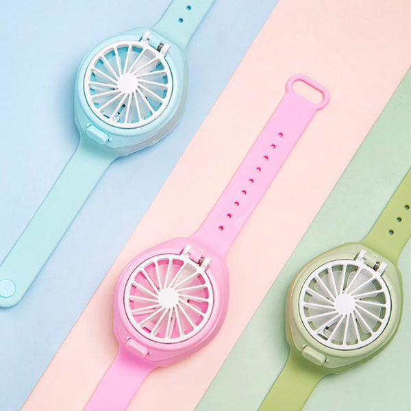 Mini-Fan Can Be Worn Like A Watch, We Wish It Can Blow The Haze ...