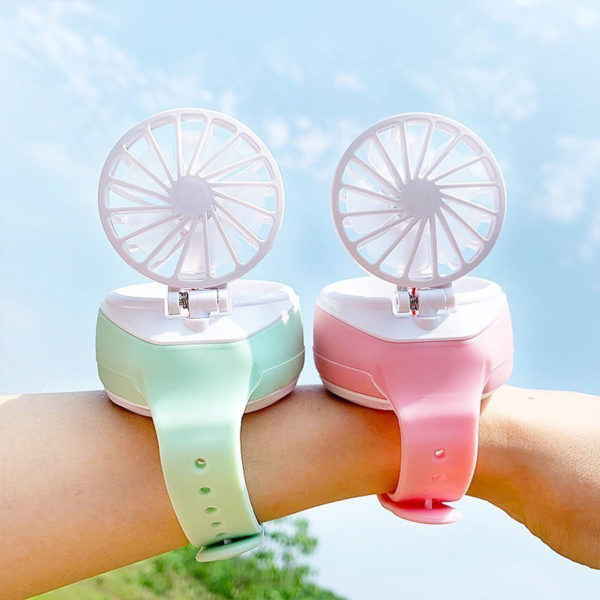Mini-Fan Can Be Worn Like A Watch, We Wish It Can Blow The Haze ...