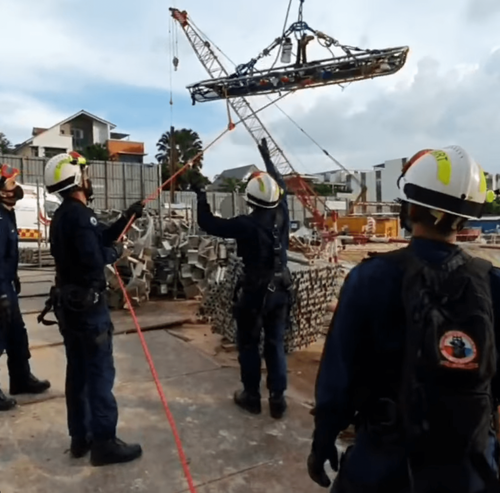 Worker In Bartley Injures Leg On Tower Crane, SCDF Rescues Him Using ...