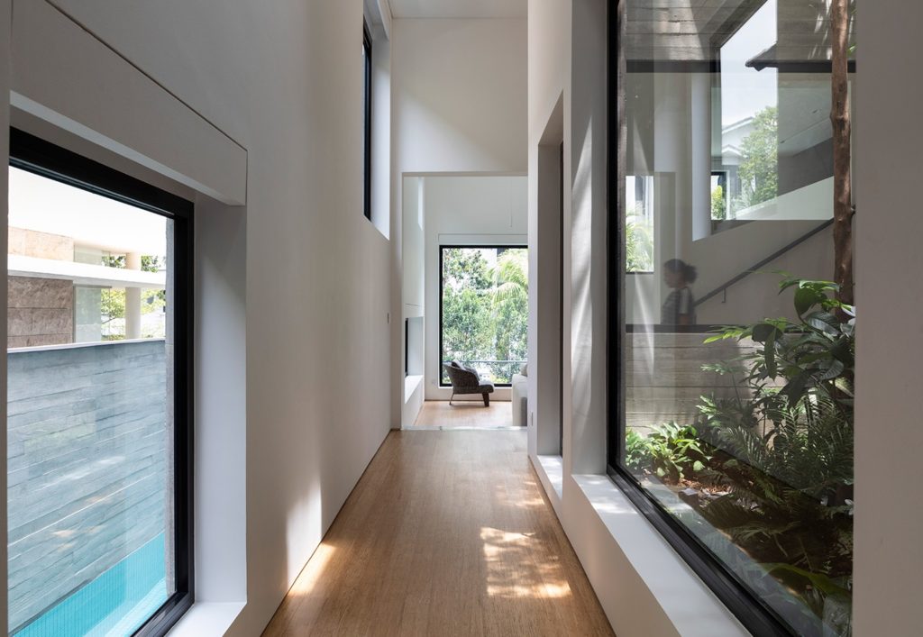 S'pore House With 80 Windows Still Has Lots Of Privacy, Seems Bigger ...