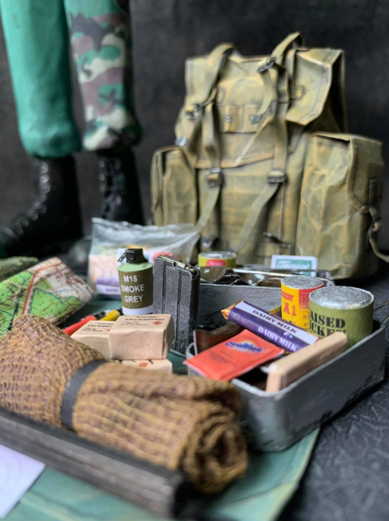 Artist Makes Mini SAF Soldier Figurine With Retro Outfield Gear ...