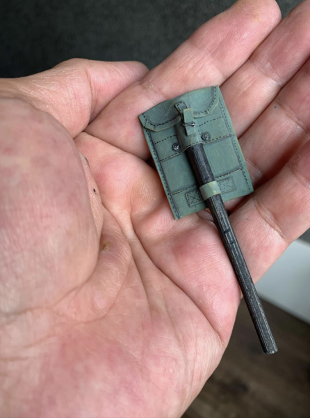 Artist Makes Mini SAF Soldier Figurine With Retro Outfield Gear ...