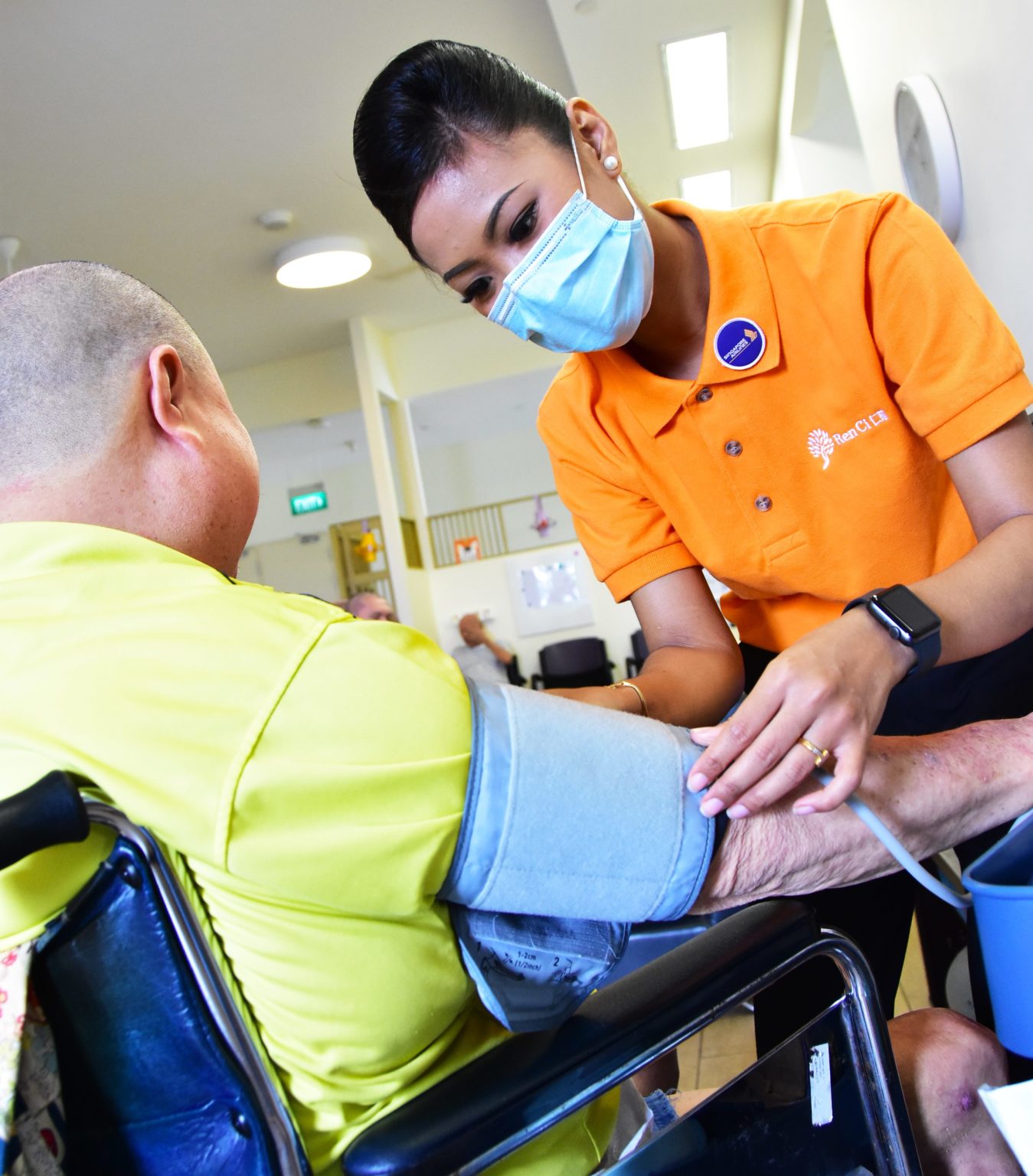 SIA Cabin Crew Care For Seniors At Nursing Homes, Bring World-Class ...