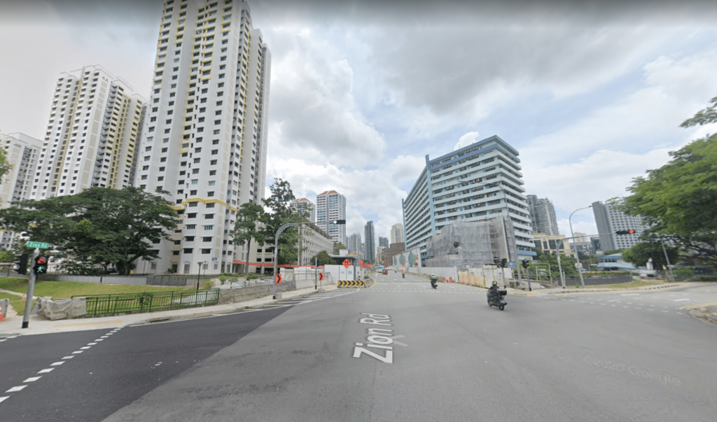 Driver Misses Right Turn & Reverses Along Zion Road, Motorists ...