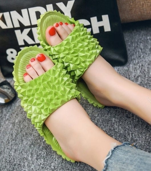 These Durian Slippers Let You Walk With The King Of Fruits All Day ...