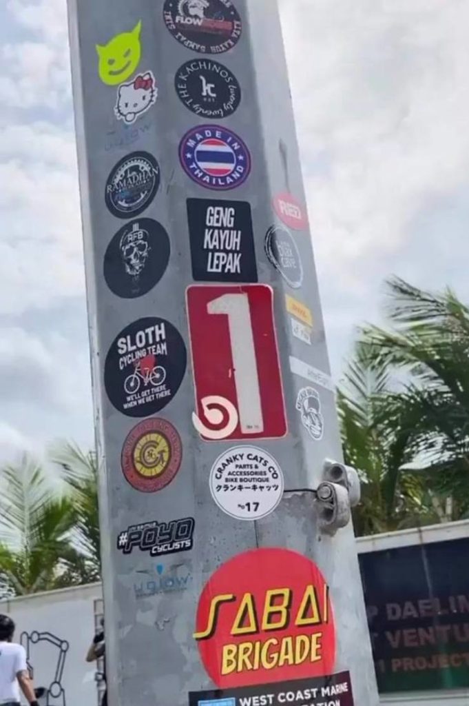 Stickers On Iconic Tuas Lamp Post Will Remain, Location Serves As ...