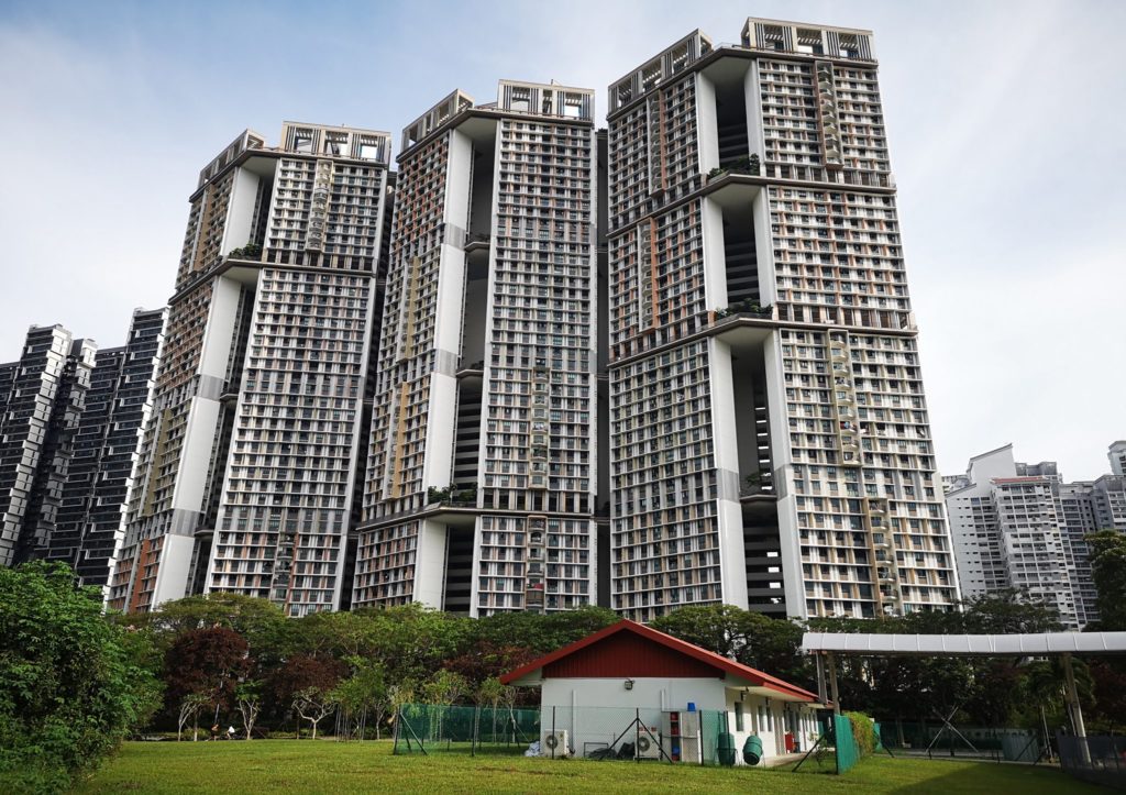 Queenstown BTO Tower Residents Queued For Lifts On NYE, RC Will Take ...