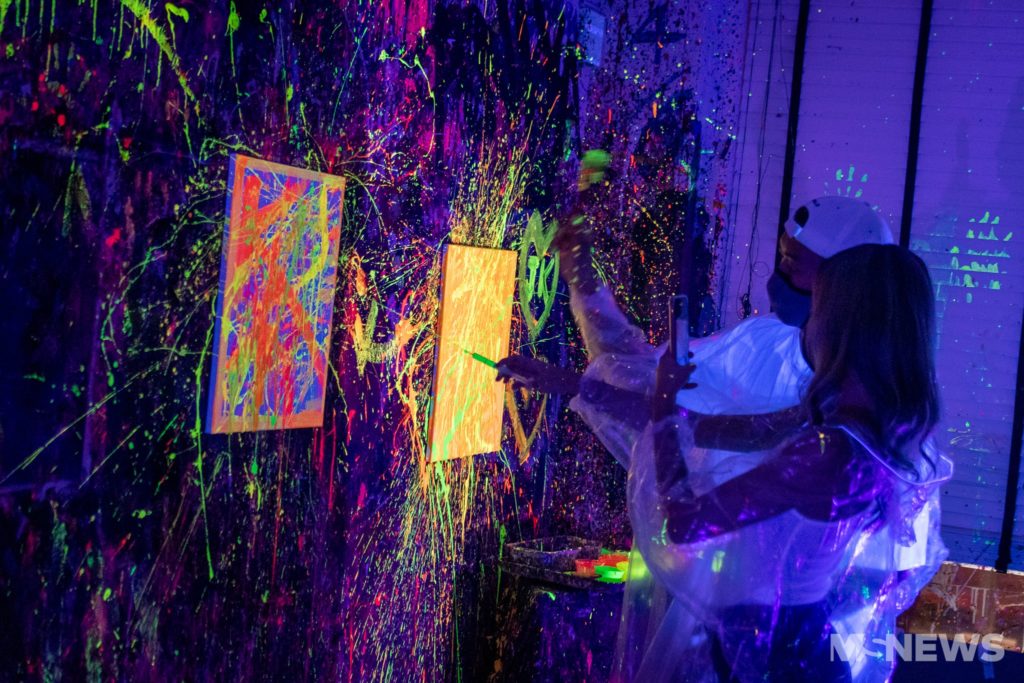 Upper Thomson Art Studio Has UV Paint Parties Where You Can Splash ...