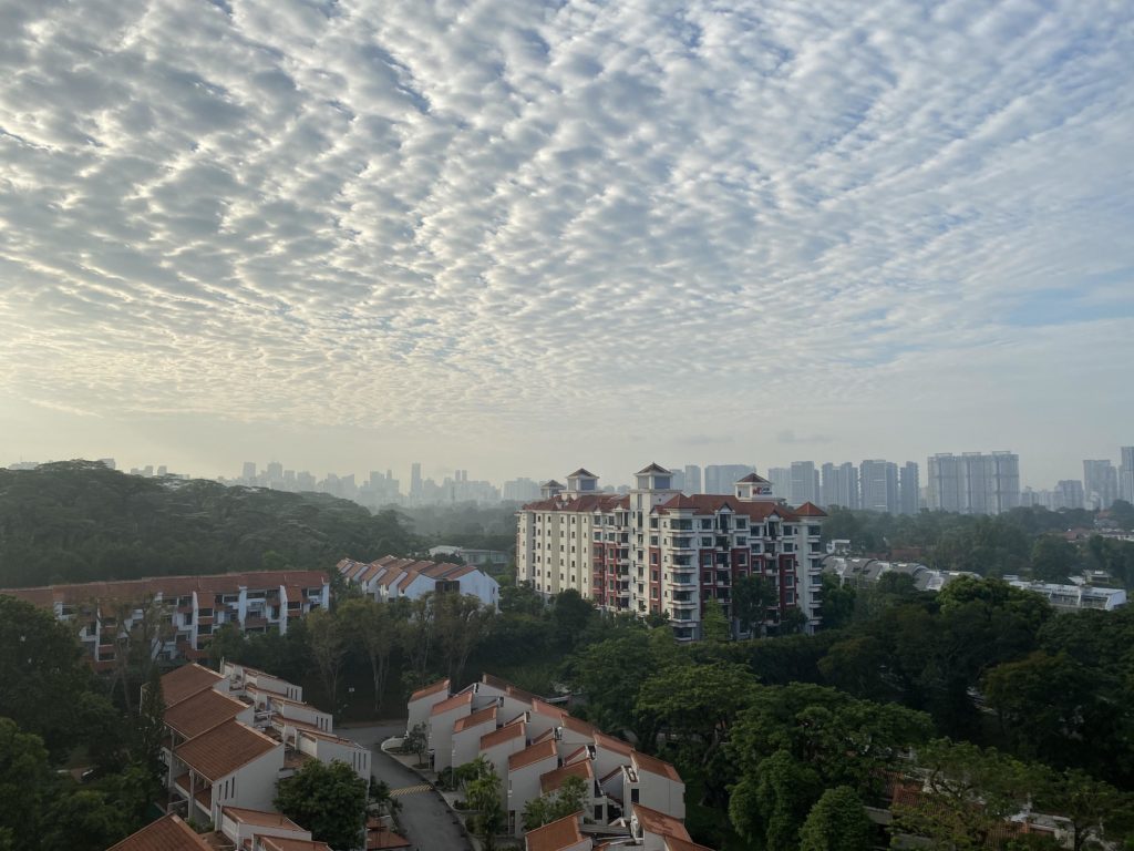 S’pore Wakes Up To Fluffy Small Clouds On 18 & 19 Mar, They Look Like ...