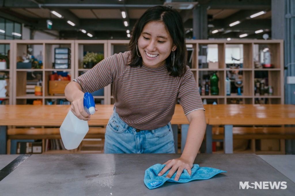 This Cleaning Cloth Removes Dirt With Just Water, Tell Mum To Skip The ...